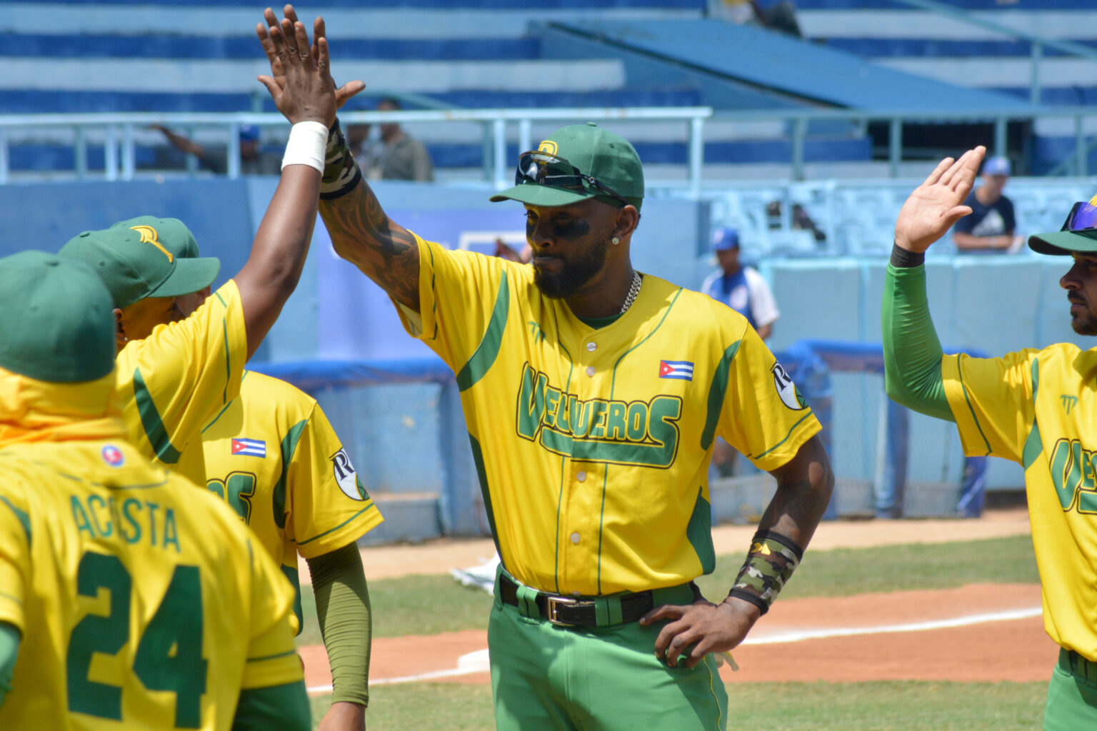 La nueva hazaña de Alexei Ramírez que abre un club único entre Cuba y ...